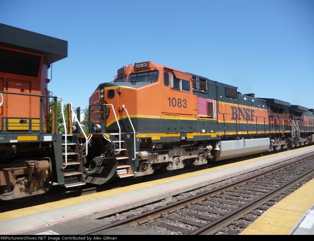 BNSF 1083 Eastbound